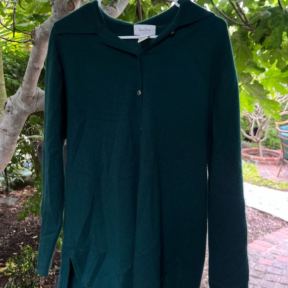 Neiman Marcus | Sweaters | Cashmere Forest Green Sweater | Poshmark